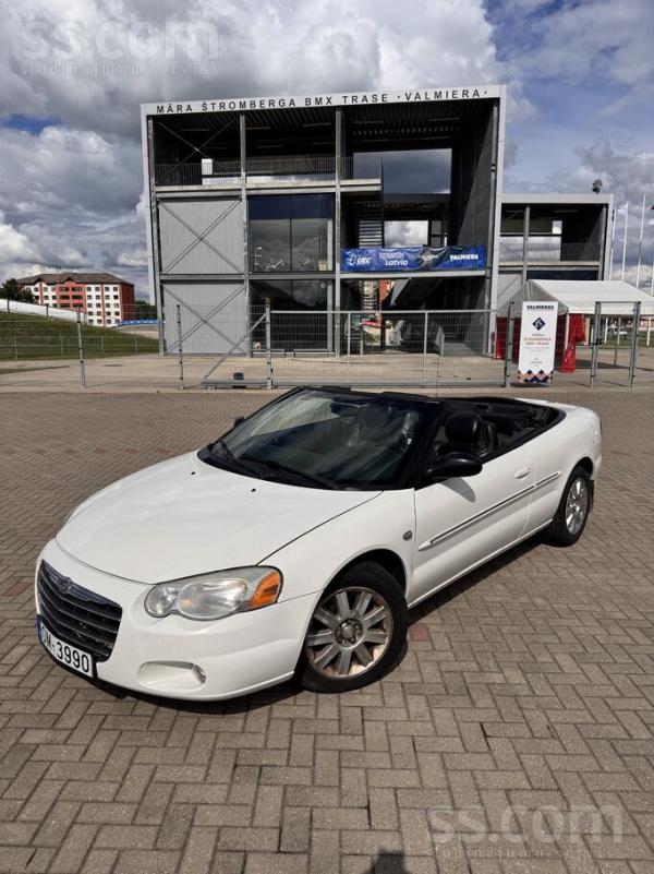 Balts Chrysler Sebring 2004 Valmiera, ar dzinēja tilpumu 2.70 L un nobraukumu 75 tūkst. km par 3500 €, foto 1 vietnē AUTOMOTO.COM.LV