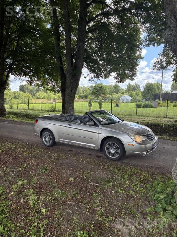 Yellow Chrysler Sebring 2009 in Riga, with an engine capacity of 2.00 L and mileage of 256 thousand km for 3200 €, photo 5 on AUTOMOTO.COM.LV