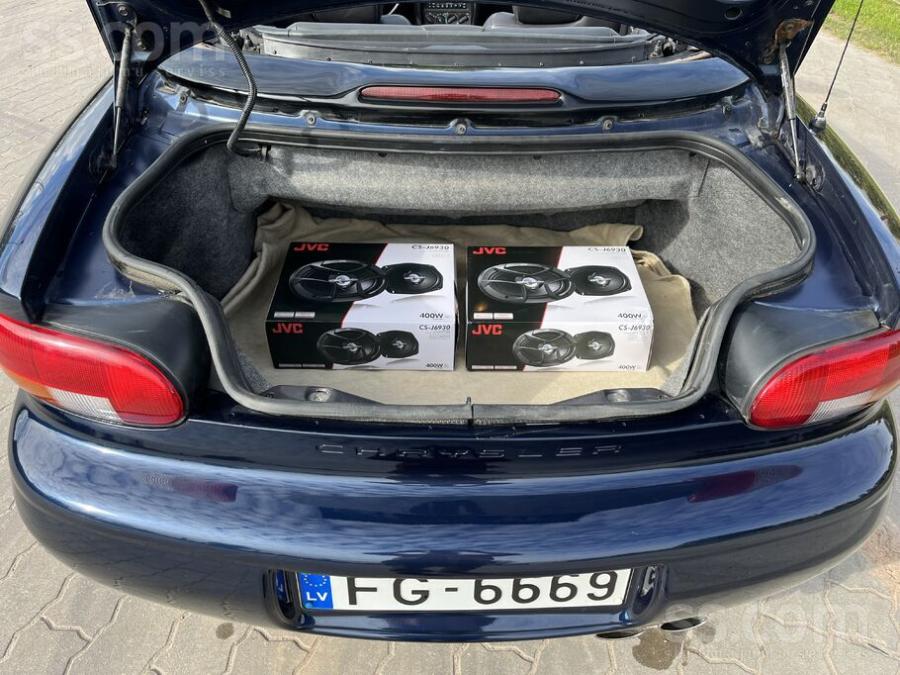 Синий Крайслер Статус 2000 в Елгава, объемом двигателя 2.50 л и пробегом 280 тыс. км за 2200 €, фото 17 на AUTOMOTO.COM.LV