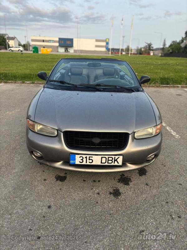 Pelēks Chrysler Stratus 1999 Tallina, ar dzinēja tilpumu 2.50 L un nobraukumu 0 tūkst. km par 3200 €, foto 5 vietnē AUTOMOTO.COM.LV