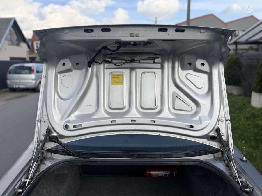 Pelēks Chrysler Stratus 2000 Kauņa, ar dzinēja tilpumu 2.00 L un nobraukumu 124 tūkst. km par 2500 €, foto 13 vietnē AUTOMOTO.COM.LV