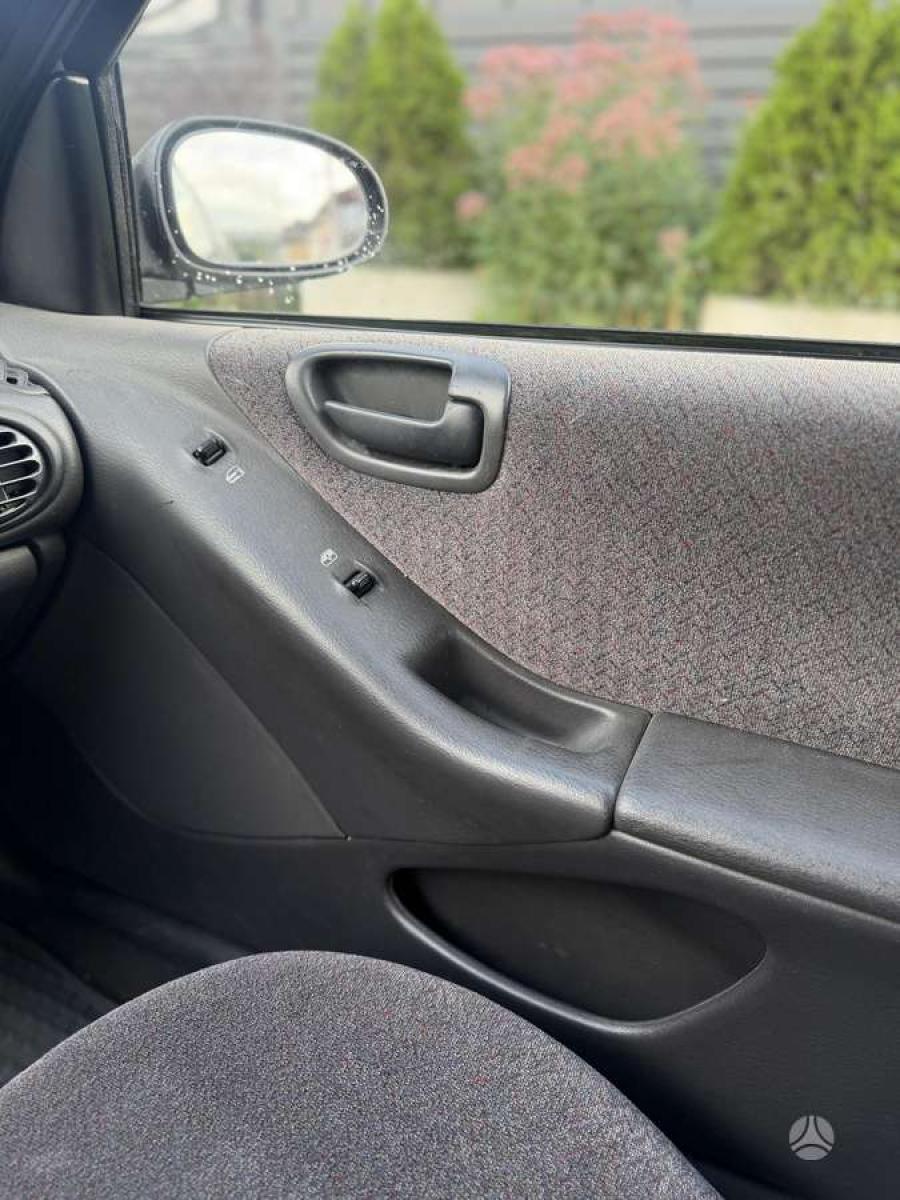 Pelēks Chrysler Stratus 2000 Kauņa, ar dzinēja tilpumu 2.00 L un nobraukumu 124 tūkst. km par 2500 €, foto 29 vietnē AUTOMOTO.COM.LV
