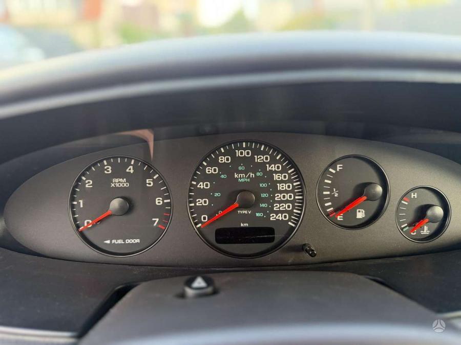 Pelēks Chrysler Stratus 2000 Kauņa, ar dzinēja tilpumu 2.00 L un nobraukumu 124 tūkst. km par 2500 €, foto 30 vietnē AUTOMOTO.COM.LV