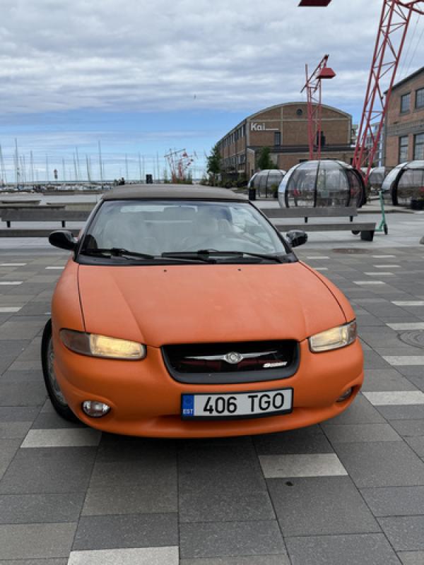Oranžs Chrysler Stratus 1996 Tallina, ar dzinēja tilpumu 2.50 L un nobraukumu 178 tūkst. km par 1500 €, foto 1 vietnē AUTOMOTO.COM.LV