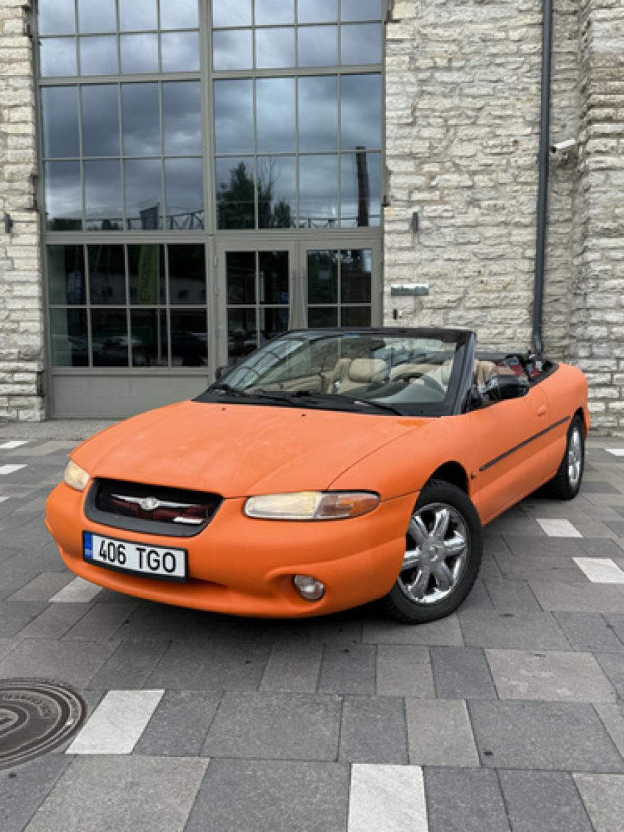 Oranžs Chrysler Stratus 1996 Tallina, ar dzinēja tilpumu 2.50 L un nobraukumu 178 tūkst. km par 1500 €, foto 14 vietnē AUTOMOTO.COM.LV