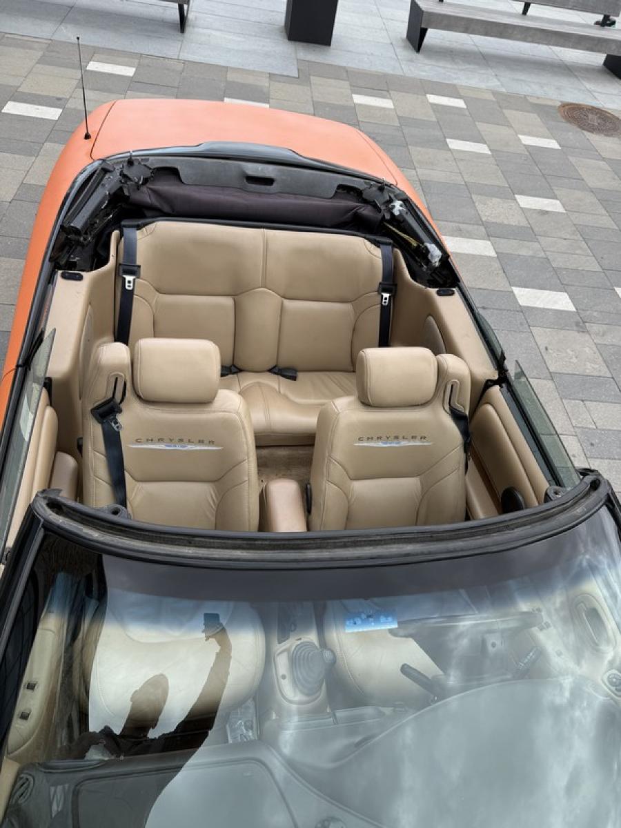 Oranžs Chrysler Stratus 1996 Tallina, ar dzinēja tilpumu 2.50 L un nobraukumu 178 tūkst. km par 1500 €, foto 17 vietnē AUTOMOTO.COM.LV