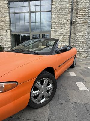 Oranžs Chrysler Stratus 1996 Tallina, ar dzinēja tilpumu 2.50 L un nobraukumu 178 tūkst. km par 1500 €, foto 25 vietnē AUTOMOTO.COM.LV