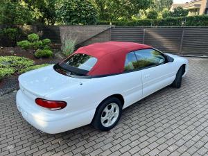 White Chrysler Stratus 1997 in Kaunas, with an engine capacity of 2.50 L and mileage of 150 thousand km for 3700 €, photo  on AUTOMOTO.COM.LV