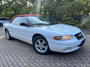 White Chrysler Stratus 1997 in Kaunas, with an engine capacity of 2.50 L and mileage of 150 thousand km for 3700 €, photo 4 on AUTOMOTO.COM.LV