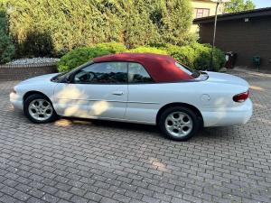 White Chrysler Stratus 1997 in Kaunas, with an engine capacity of 2.50 L and mileage of 150 thousand km for 3700 €, photo 8 on AUTOMOTO.COM.LV