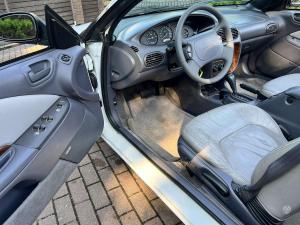 White Chrysler Stratus 1997 in Kaunas, with an engine capacity of 2.50 L and mileage of 150 thousand km for 3700 €, photo 17 on AUTOMOTO.COM.LV