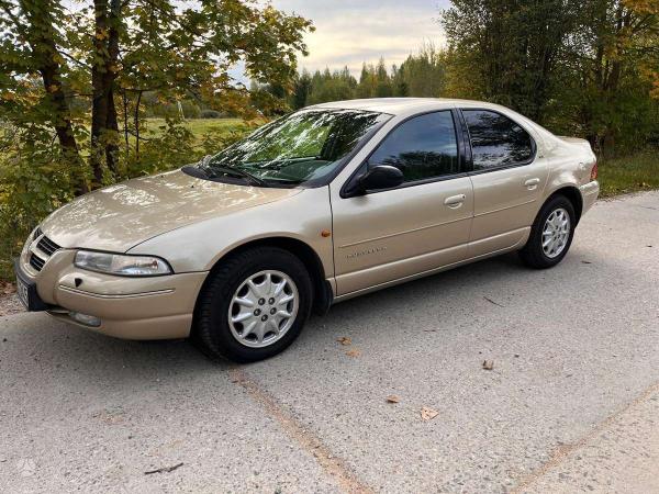 Dzeltens Chrysler Stratus 1998 Visaginas, ar dzinēja tilpumu 2.40 L un nobraukumu 74 tūkst. km par 4800 €, foto 2 vietnē AUTOMOTO.COM.LV