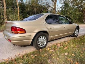 Dzeltens Chrysler Stratus 1998 Visaginas, ar dzinēja tilpumu 2.40 L un nobraukumu 74 tūkst. km par 4800 €, foto 4 vietnē AUTOMOTO.COM.LV