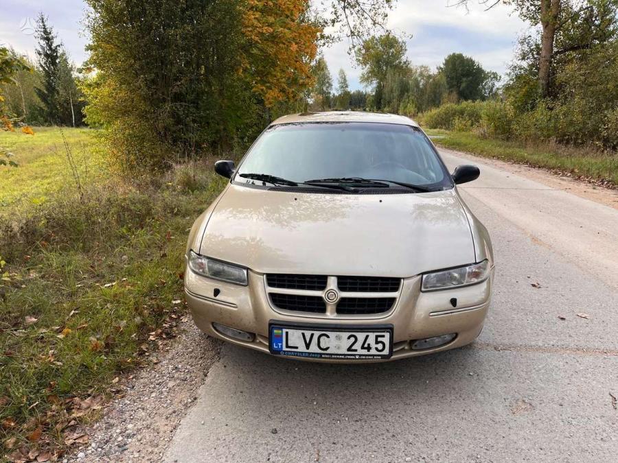 Dzeltens Chrysler Stratus 1998 Visaginas, ar dzinēja tilpumu 2.40 L un nobraukumu 74 tūkst. km par 4800 €, foto 6 vietnē AUTOMOTO.COM.LV