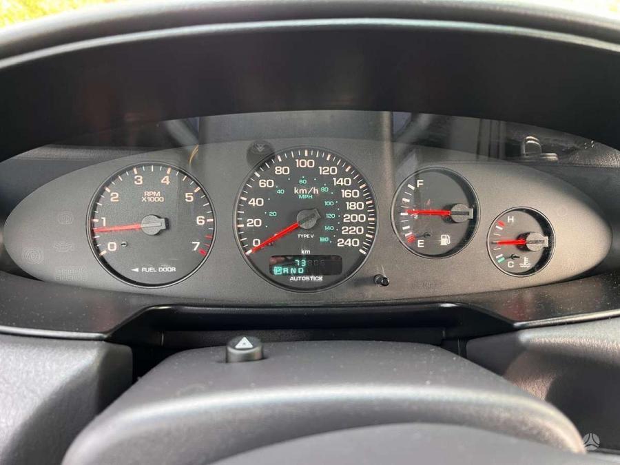 Dzeltens Chrysler Stratus 1998 Visaginas, ar dzinēja tilpumu 2.40 L un nobraukumu 74 tūkst. km par 4800 €, foto 7 vietnē AUTOMOTO.COM.LV