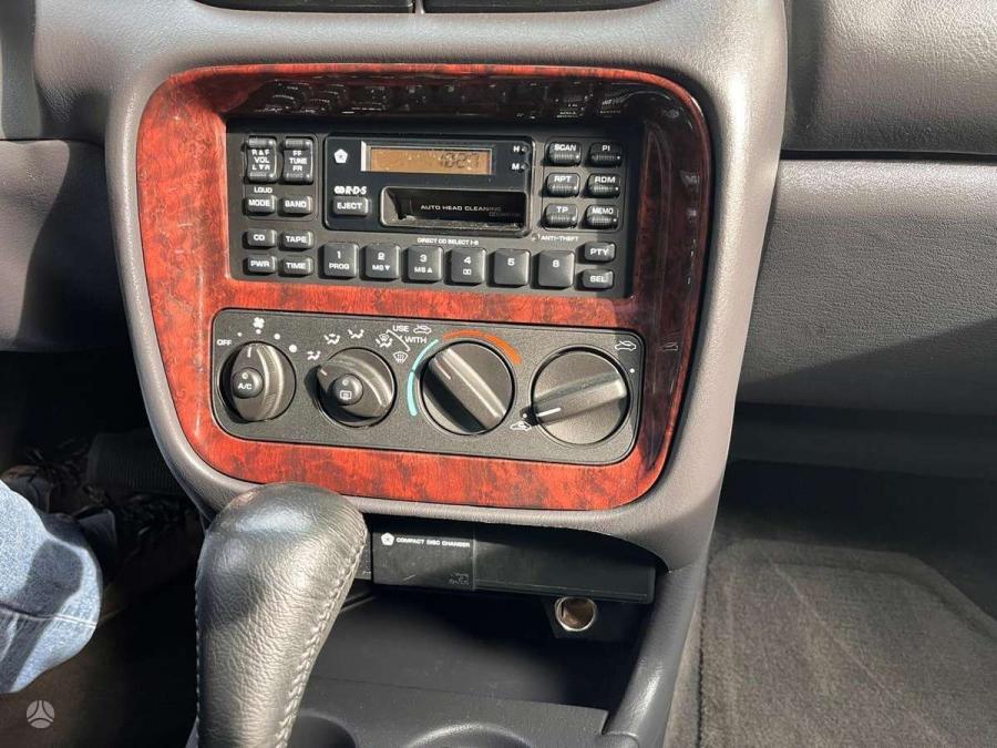 Dzeltens Chrysler Stratus 1998 Visaginas, ar dzinēja tilpumu 2.40 L un nobraukumu 74 tūkst. km par 4800 €, foto 20 vietnē AUTOMOTO.COM.LV