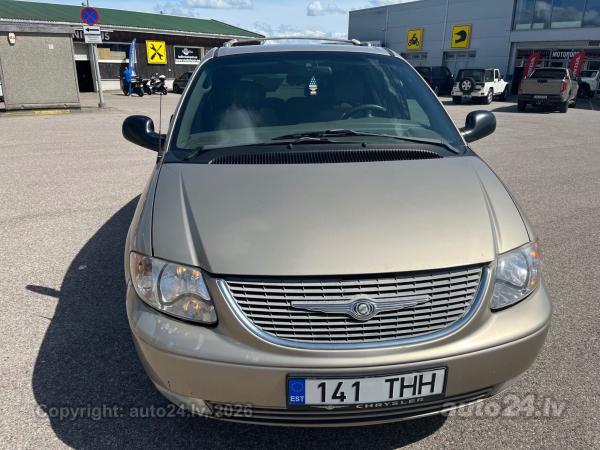Beige Chrysler town-&-country 2002 in Tallinn, with an engine capacity of 3.80 L and mileage of 0 thousand km for 2300 €, photo 2 on AUTOMOTO.COM.LV