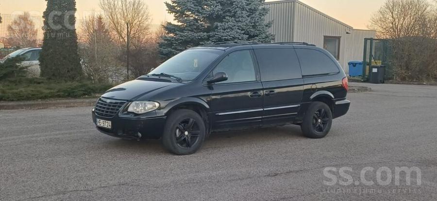 Melns Chrysler town-&-country 2002 Rīga, ar dzinēja tilpumu 3.30 L un nobraukumu 284 tūkst. km par 1500 €, foto 4 vietnē AUTOMOTO.COM.LV