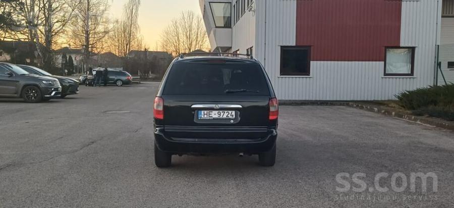 Black Chrysler town-&-country 2002 in Riga, with an engine capacity of 3.30 L and mileage of 284 thousand km for 1500 €, photo 7 on AUTOMOTO.COM.LV