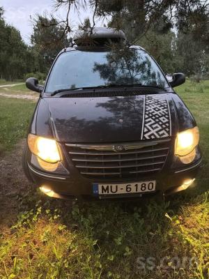 Melns Chrysler town-&-country 2005 Rīga, ar dzinēja tilpumu 3.80 L un nobraukumu 280 tūkst. km par 950 €, foto 5 vietnē AUTOMOTO.COM.LV