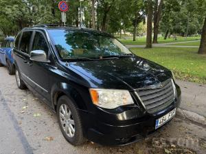 Черный Крайслер Таун Кантри 2009 в Рига, объемом двигателя 3.80 л и пробегом 265 тыс. км за 2500 €, фото 4 на AUTOMOTO.COM.LV