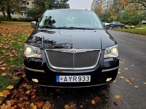 Black Chrysler town-&-country 2011 in Vilnius, with an engine capacity of 3.78 L and mileage of 162 thousand km for 6800 €, photo 34 on AUTOMOTO.COM.LV