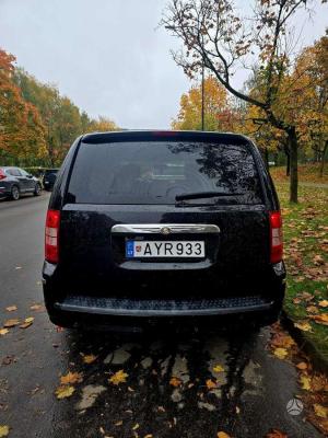 Black Chrysler town-&-country 2011 in Vilnius, with an engine capacity of 3.78 L and mileage of 162 thousand km for 6800 €, photo 33 on AUTOMOTO.COM.LV