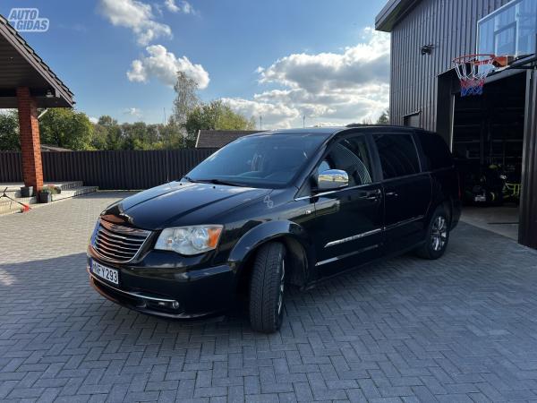 Black Chrysler town-&-country 2012 in Klaipeda, with an engine capacity of 3.60 L and mileage of 320 thousand km for 7000 €, photo 7 on AUTOMOTO.COM.LV