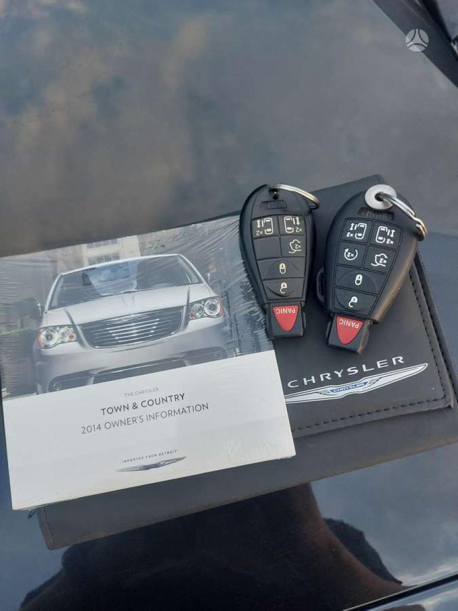 Melns Chrysler town-&-country 2014 Šauļi, ar dzinēja tilpumu 3.60 L un nobraukumu 241 tūkst. km par 8200 €, foto 15 vietnē AUTOMOTO.COM.LV