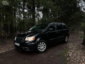 Black Chrysler town-&-country 2015 in Kaunas, with an engine capacity of 3.60 L and mileage of 322 thousand km for 8000 €, photo  on AUTOMOTO.COM.LV