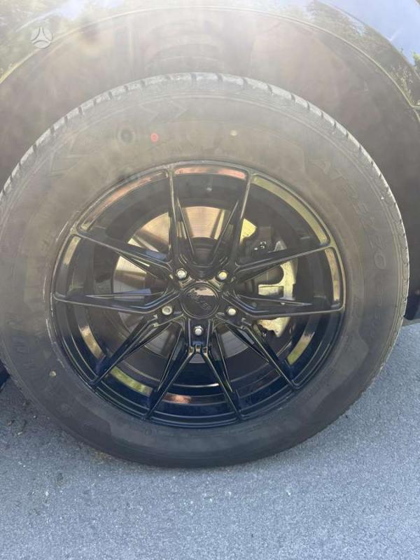 Melns Chrysler town-&-country 2015 Kerdla, ar dzinēja tilpumu 3.60 L un nobraukumu 234 tūkst. km par 12000 €, foto 3 vietnē AUTOMOTO.COM.LV