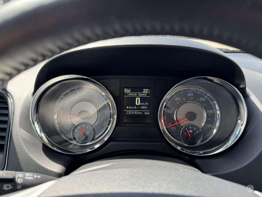 Melns Chrysler town-&-country 2015 Šauļi, ar dzinēja tilpumu 3.60 L un nobraukumu 230 tūkst. km par 8450 €, foto 11 vietnē AUTOMOTO.COM.LV
