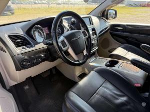 Melns Chrysler town-&-country 2015 Viļņa, ar dzinēja tilpumu 3.60 L un nobraukumu 216 tūkst. km par 7500 €, foto 16 vietnē AUTOMOTO.COM.LV