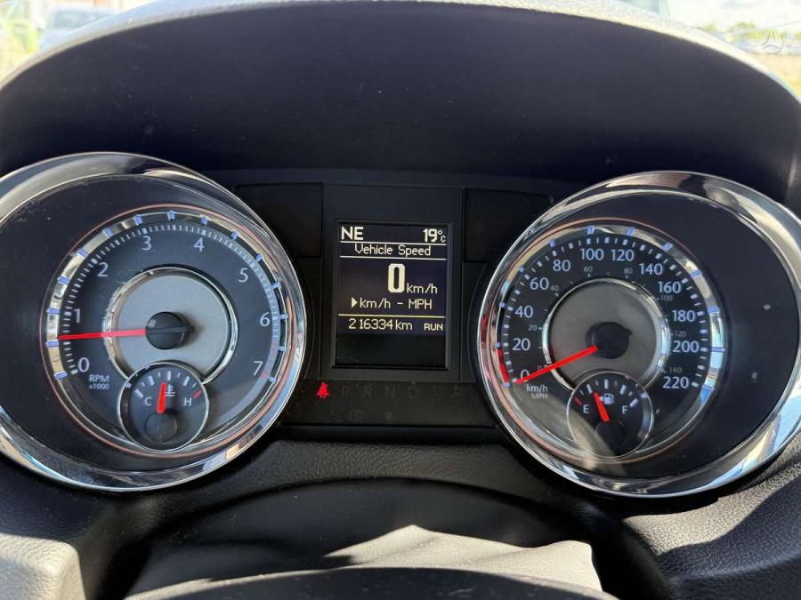 Melns Chrysler town-&-country 2015 Viļņa, ar dzinēja tilpumu 3.60 L un nobraukumu 216 tūkst. km par 7500 €, foto 20 vietnē AUTOMOTO.COM.LV
