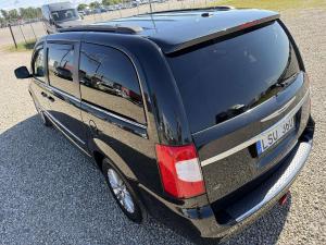 Melns Chrysler town-&-country 2015 Viļņa, ar dzinēja tilpumu 3.60 L un nobraukumu 216 tūkst. km par 7500 €, foto 55 vietnē AUTOMOTO.COM.LV