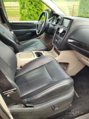 Melns Chrysler town-&-country 2014 Tartu, ar dzinēja tilpumu 3.60 L un nobraukumu 235 tūkst. km par 7500 €, foto 12 vietnē AUTOMOTO.COM.LV