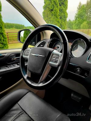 Melns Chrysler town-&-country 2014 Tartu, ar dzinēja tilpumu 3.60 L un nobraukumu 235 tūkst. km par 7500 €, foto 23 vietnē AUTOMOTO.COM.LV