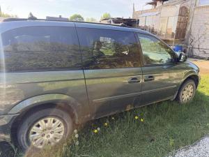 Zils Chrysler town-&-country 2005 Kauņa, ar dzinēja tilpumu 3.30 L un nobraukumu 332 tūkst. km par 750 €, foto 4 vietnē AUTOMOTO.COM.LV