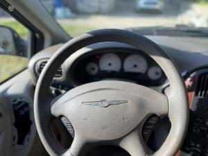 Zils Chrysler town-&-country 2005 Kauņa, ar dzinēja tilpumu 3.30 L un nobraukumu 332 tūkst. km par 750 €, foto 7 vietnē AUTOMOTO.COM.LV