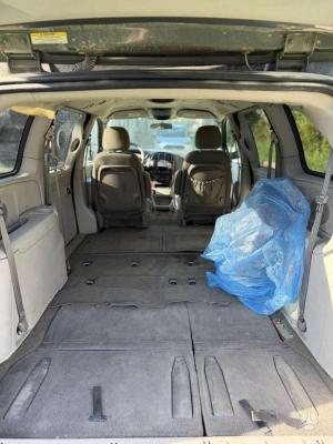 Zils Chrysler town-&-country 2005 Kauņa, ar dzinēja tilpumu 3.30 L un nobraukumu 332 tūkst. km par 750 €, foto 13 vietnē AUTOMOTO.COM.LV