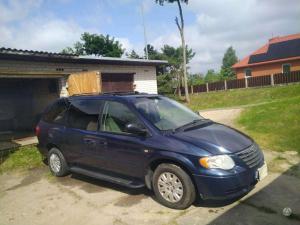 Zils Chrysler town-&-country 2007 Anykščiai, ar dzinēja tilpumu 3.30 L un nobraukumu 227 tūkst. km par 2100 €, foto  vietnē AUTOMOTO.COM.LV