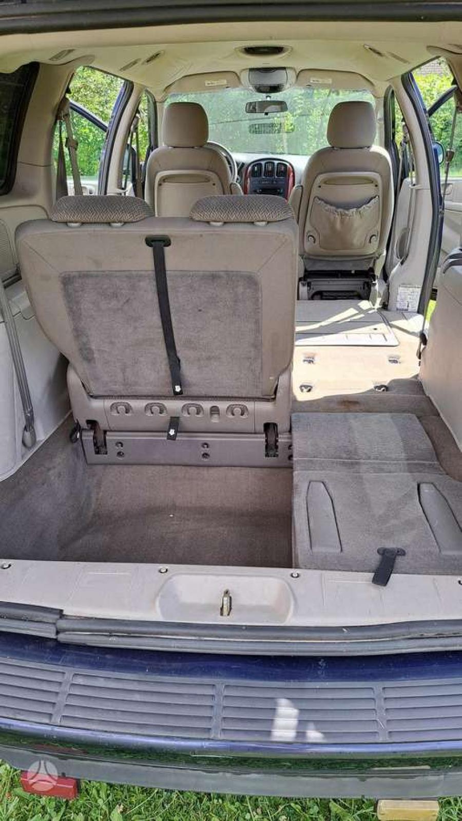 Zils Chrysler town-&-country 2007 Anykščiai, ar dzinēja tilpumu 3.30 L un nobraukumu 227 tūkst. km par 2100 €, foto 8 vietnē AUTOMOTO.COM.LV