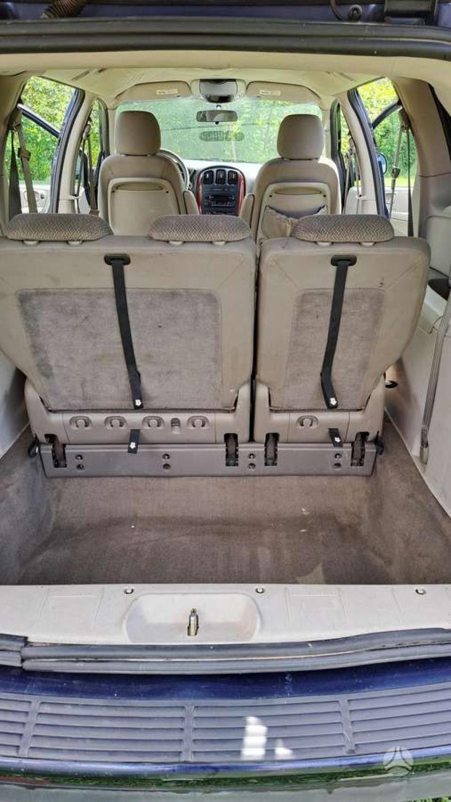 Zils Chrysler town-&-country 2007 Anykščiai, ar dzinēja tilpumu 3.30 L un nobraukumu 227 tūkst. km par 2100 €, foto 9 vietnē AUTOMOTO.COM.LV
