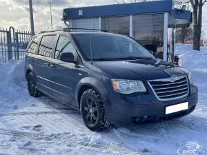 Blue Chrysler town-&-country 2008 in Avizieniai, with an engine capacity of 3.80 L and mileage of 258 thousand km for 1500 €, photo 27 on AUTOMOTO.COM.LV