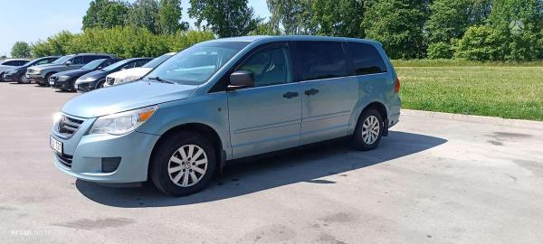 Zils Chrysler town-&-country 2009 Kretinga, ar dzinēja tilpumu 3.80 L un nobraukumu 263 tūkst. km par 2500 €, foto 2 vietnē AUTOMOTO.COM.LV