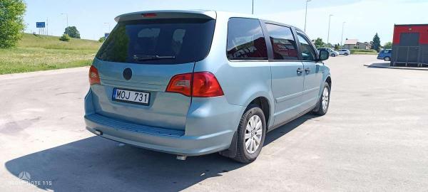 Zils Chrysler town-&-country 2009 Kretinga, ar dzinēja tilpumu 3.80 L un nobraukumu 263 tūkst. km par 2500 €, foto 5 vietnē AUTOMOTO.COM.LV
