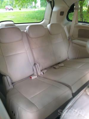 Zils Chrysler town-&-country 2010 Rīga, ar dzinēja tilpumu 4.00 L un nobraukumu 250 tūkst. km par 3699 €, foto 7 vietnē AUTOMOTO.COM.LV