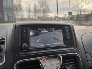 Zils Chrysler town-&-country 2011 Rīga, ar dzinēja tilpumu 3.60 L un nobraukumu 215 tūkst. km par 6995 €, foto 26 vietnē AUTOMOTO.COM.LV