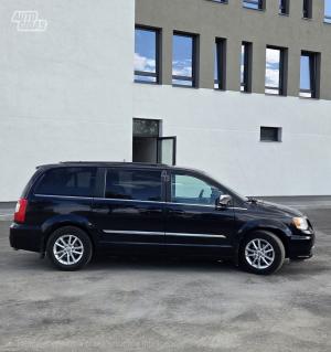 Zils Chrysler town-&-country 2011 Mažeikiai, ar dzinēja tilpumu 3.60 L un nobraukumu 297 tūkst. km par 6300 €, foto 4 vietnē AUTOMOTO.COM.LV