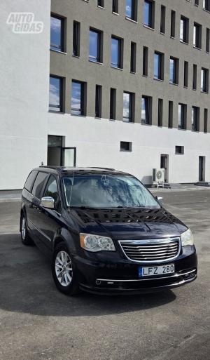 Zils Chrysler town-&-country 2011 Mažeikiai, ar dzinēja tilpumu 3.60 L un nobraukumu 297 tūkst. km par 6300 €, foto 7 vietnē AUTOMOTO.COM.LV